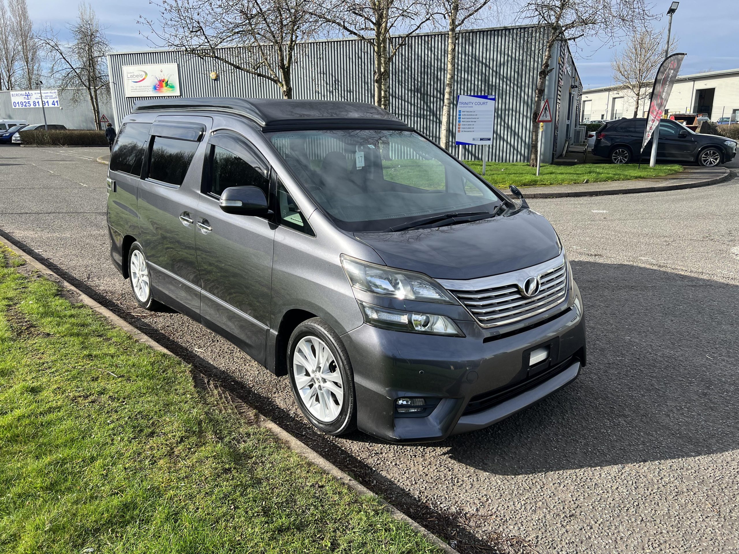 #17 2009 TOYOTA VELLFIRE 2.4, 3/4 birth CAMPER VAN, Grey, 48K MILES ...