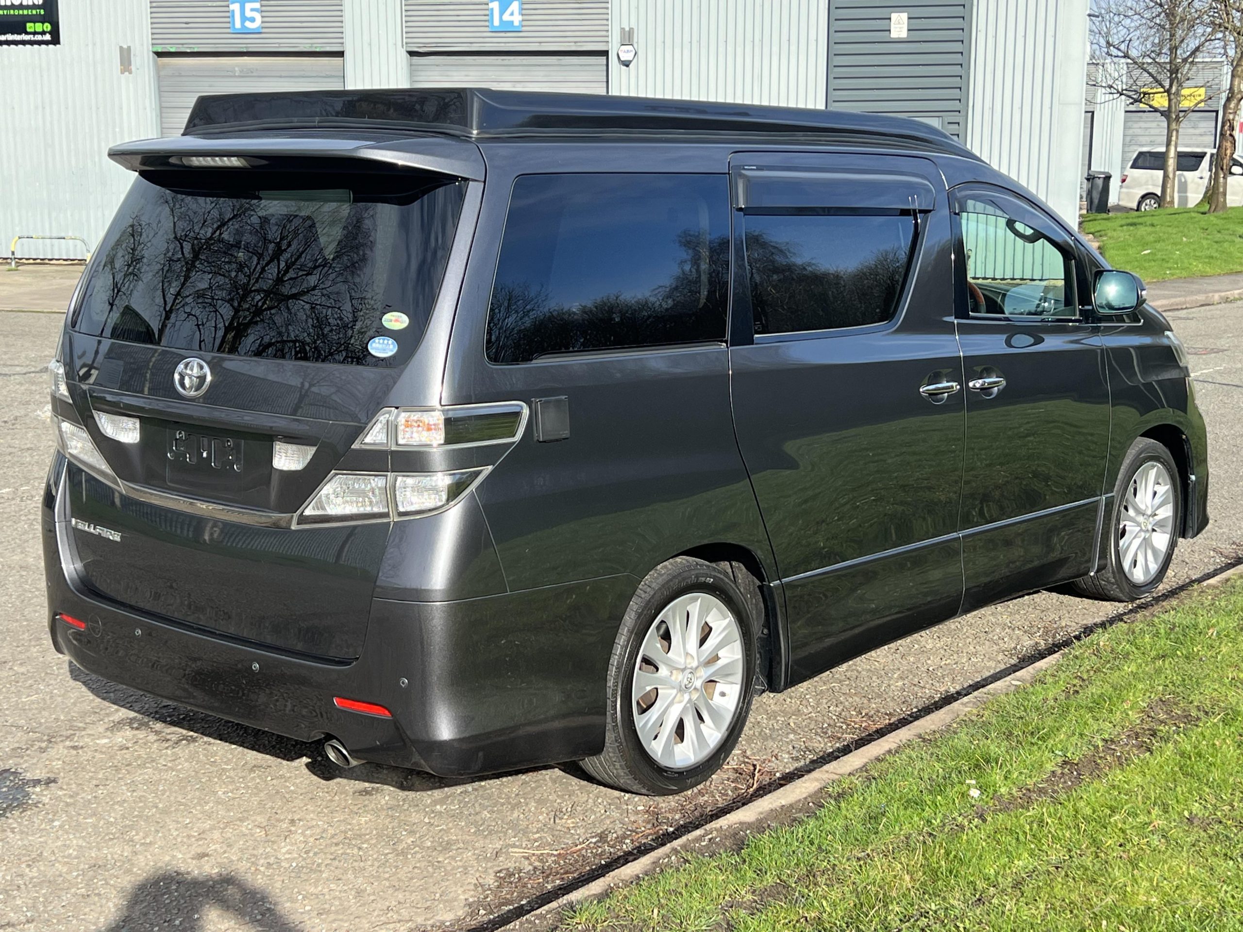 #17 2009 TOYOTA VELLFIRE 2.4, 3/4 birth CAMPER VAN, Grey, 48K MILES ...