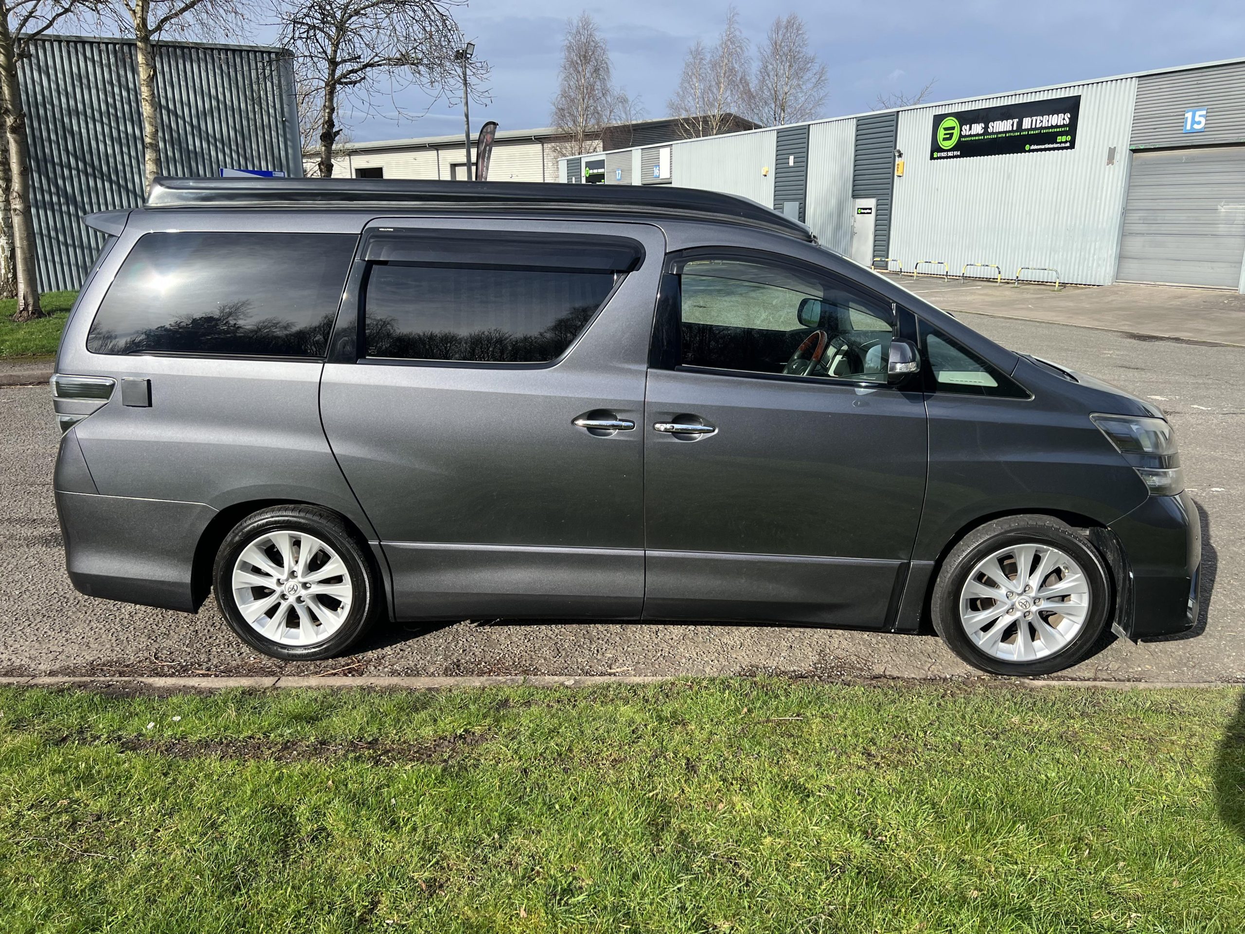#17 2009 TOYOTA VELLFIRE 2.4, 3/4 birth CAMPER VAN, Grey, 48K MILES ...