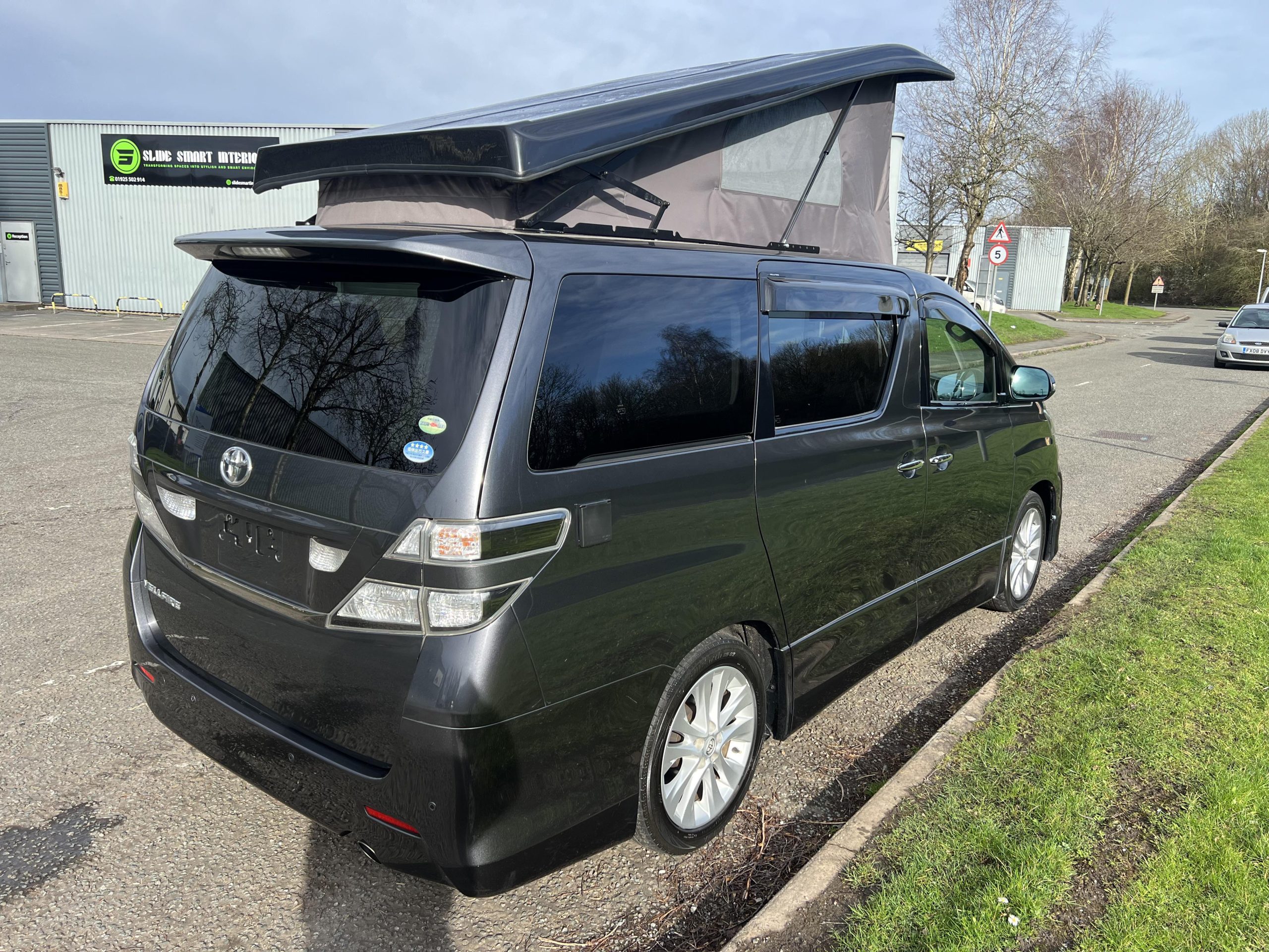 #17 2009 TOYOTA VELLFIRE 2.4, 3/4 birth CAMPER VAN, Grey, 48K MILES ...