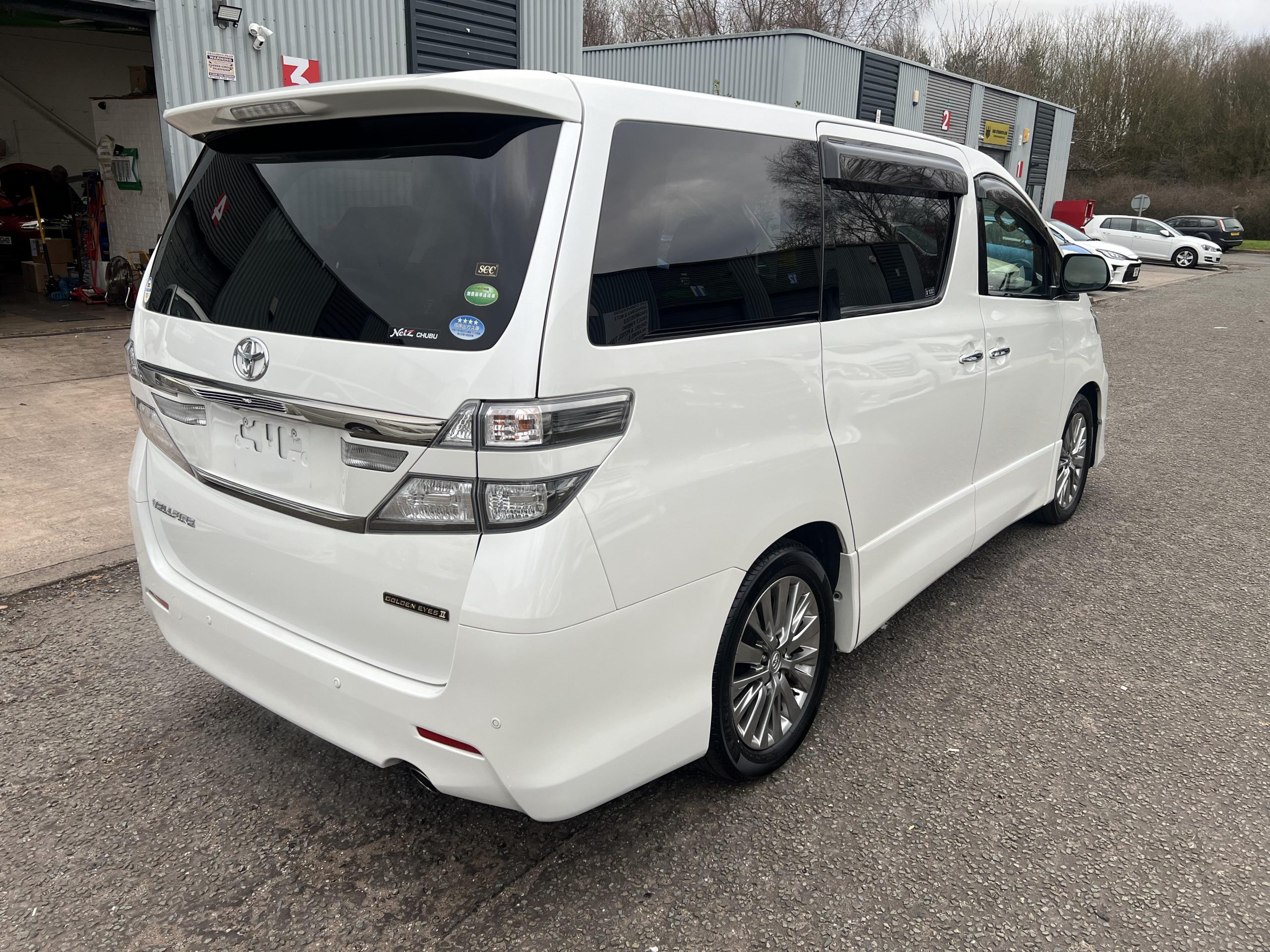 2014 Toyota Vellfire, White 2.4ltr, 7 seater, Golden Eyes 2 Edition ...